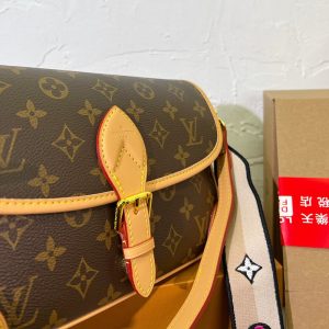 ルイ ヴィトン ディアヌ ショルダーバッグ 2way ヴィトン 斜 ルイ ヴィトン ディアヌ ショルダーバッグ 2way ヴィトン 斜